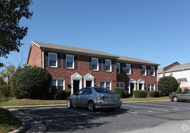 Oakview Terrace Apartments - High Point, NC | Apartment Finder