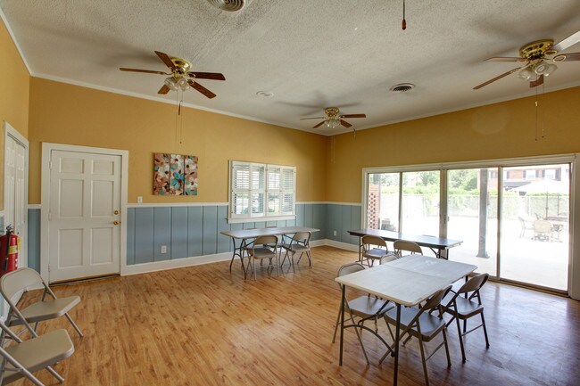 Oakview Terrace - High Point, NC | Apartment Finder