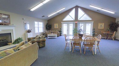 Ashton Ridge Apartments - Jackson, MI | Apartment Finder