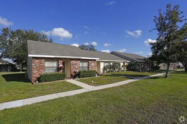 Forest Oaks Villas 55+ - Spring Hill, FL | Apartment Finder