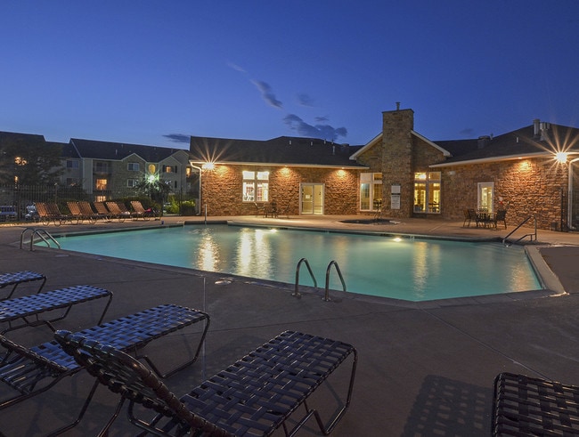 The Overlook - Topeka, KS | Apartment Finder